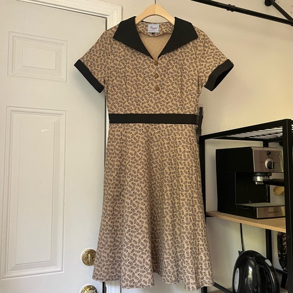 Banned Retro | Dresses | Banned Retro Tan Floral Contrast Collar Short ...